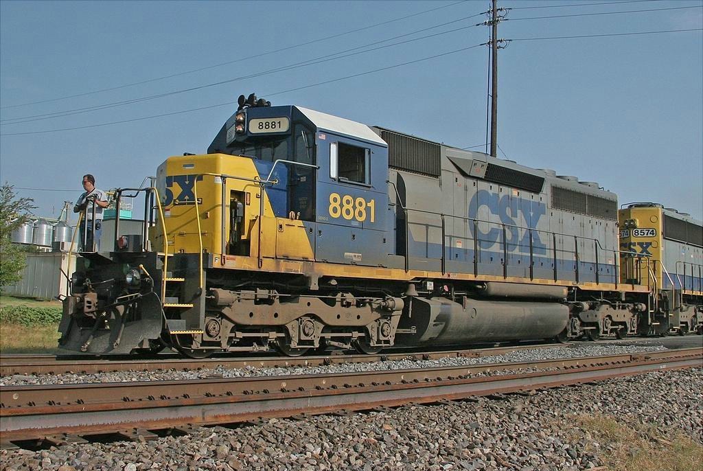 CSXT 8881